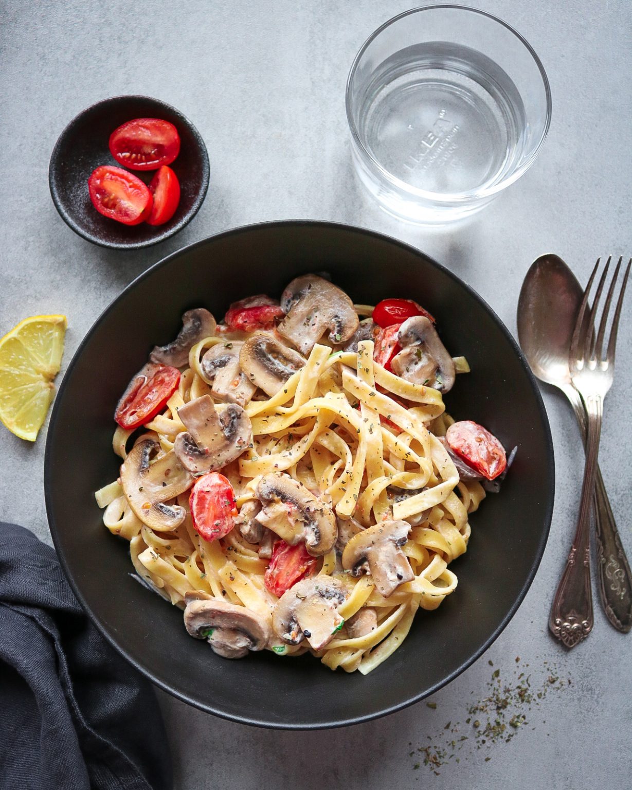 Makaronai su pievagrybiais ir pomidorais - Skanauk su Aušra