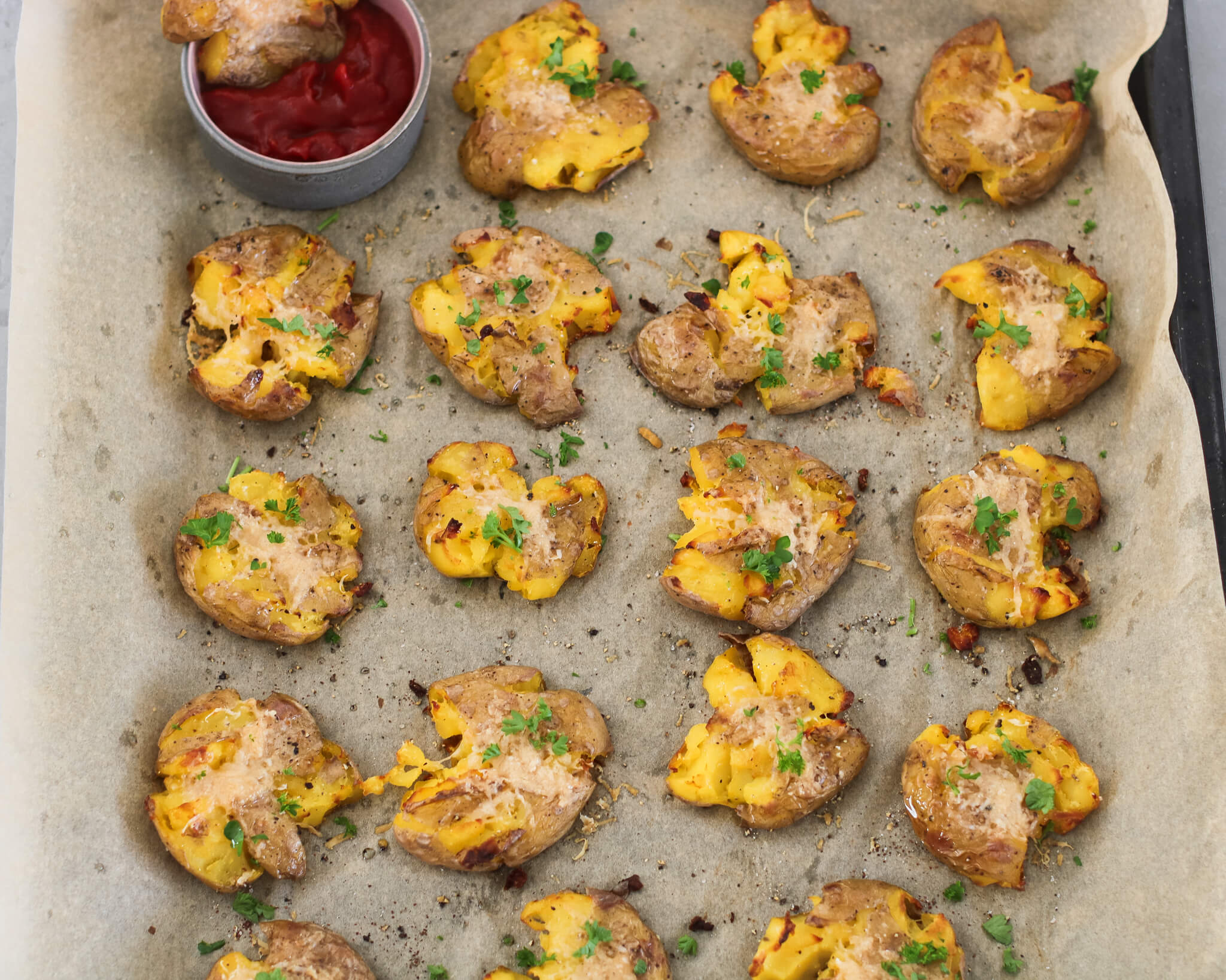 Traiškytos keptos bulvės orkaitėje - Skanauk su Aušra