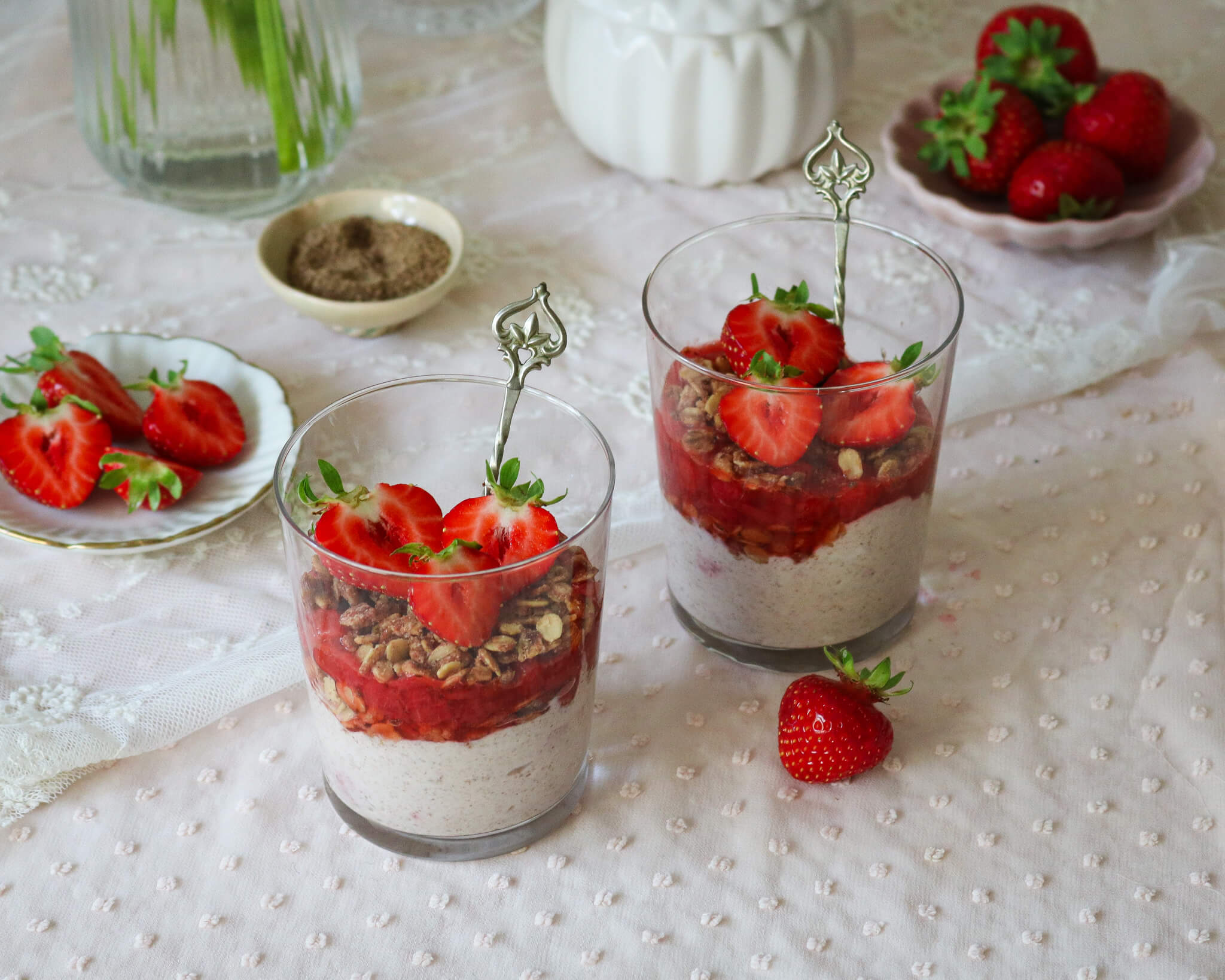 Desertas su braškėmis ir linų sėmenimis - Skanauk su Aušra